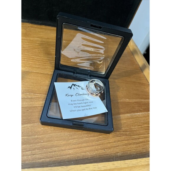 Budda Groove | Jewelry | Budda Grove Keep Climbing Large Circle Fidget ...